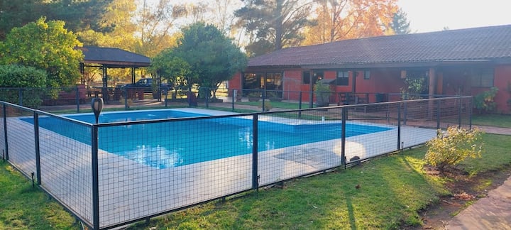 Cabaña Con Piscina En Parcela Privada Quillón. - Quillón
