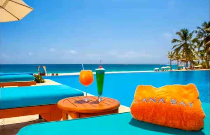 Playa Privada Frente Al Hotel Hard Rock/2bd/2,5ba. - Punta Cana