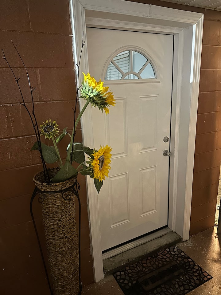 Private Bedroom Suite - Plant City, FL