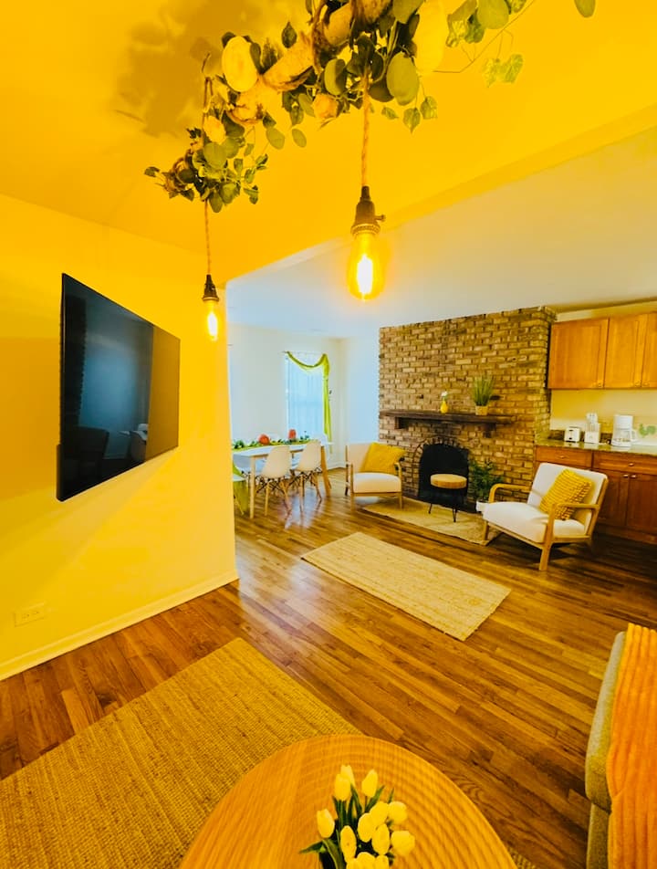 1st Floor 2br | Pet Friendly-| Near Depaul Univ - 시카고