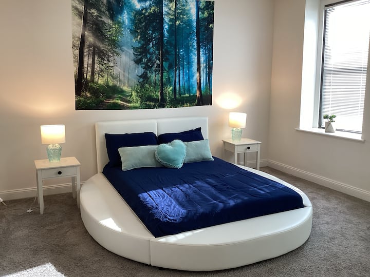 Chic & Cozy One-bedroom – Walk Everywhere! - Greensboro, NC