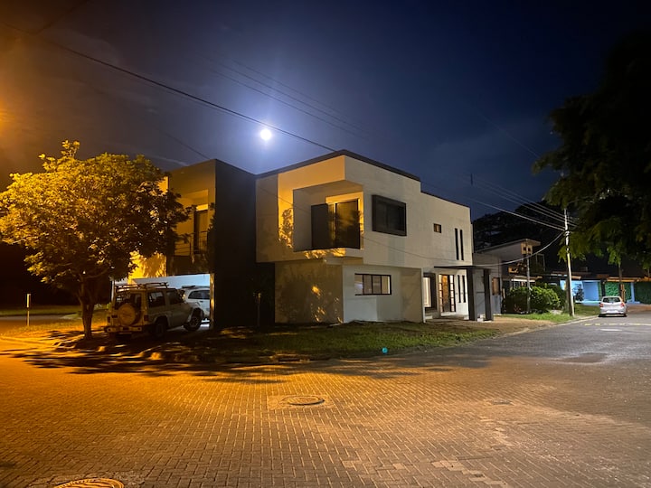 Beautiful House Liberia (Condominium) - Liberia