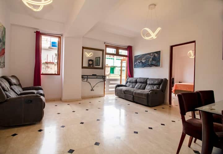 Apartamento Con Balcon Al Lado Del Hotel Packard - Havana