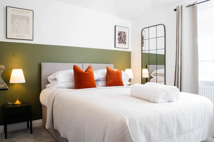 مرحبا Family Contractor Big Discount Parking Wifi - Stockport