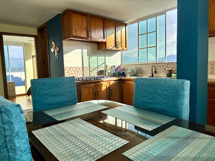 Mini Depto.| Cocina Full + Terraza+ Wifi +Parking - Quito