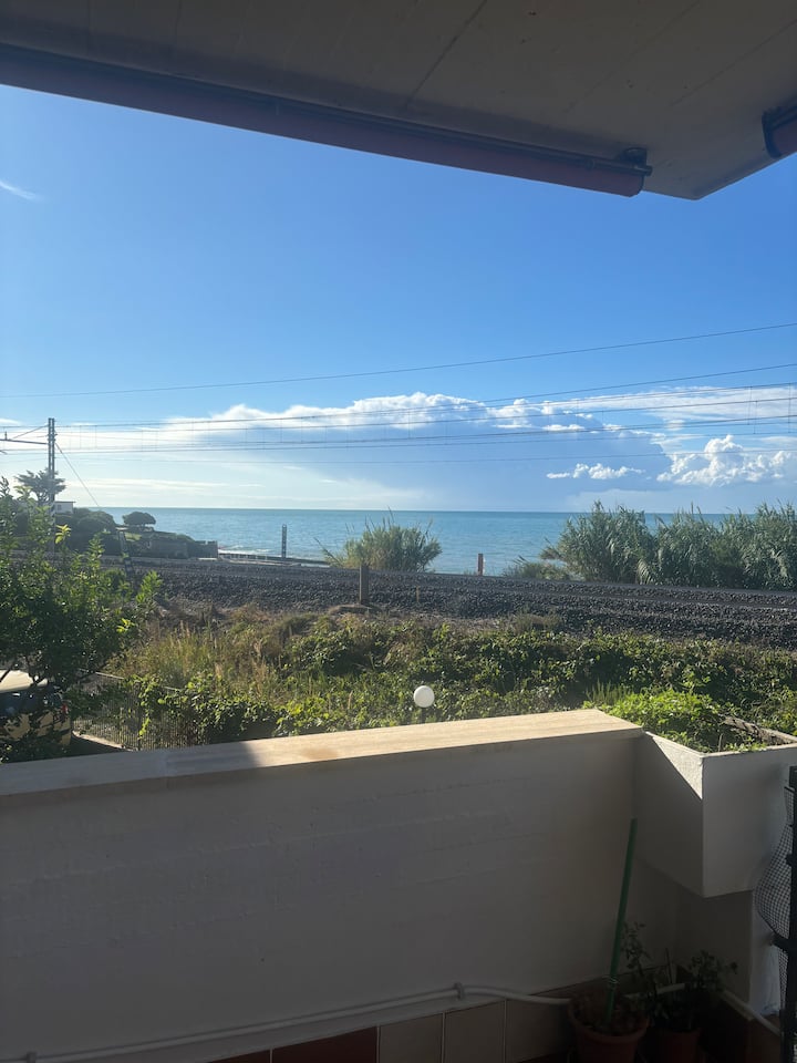 Svegliarsi Sul Mare A Santa Marinella - Santa Marinella