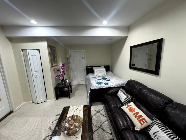 Private Basement Studio W/ Kitchen & Bath - Mason Neck State Park, Lorton