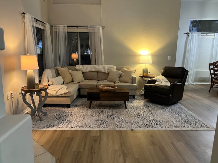 Spacious, 2 Bed 2 Bath 2 Car - Green Valley, AZ