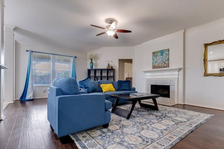 Welcome Home To Waterside Estates - 列治文