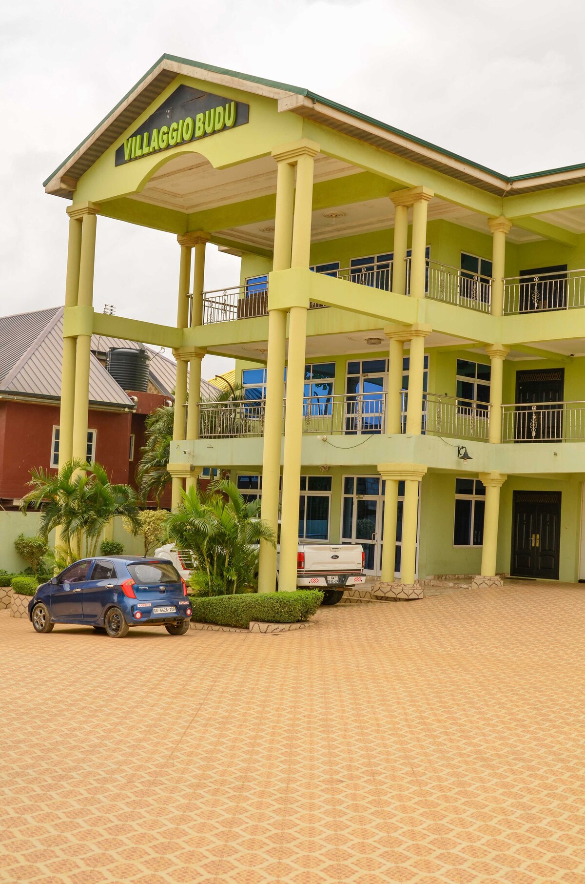 Villagio Budu Lodge ROOM 4 - Flats for Rent in Accra, Greater Accra ...