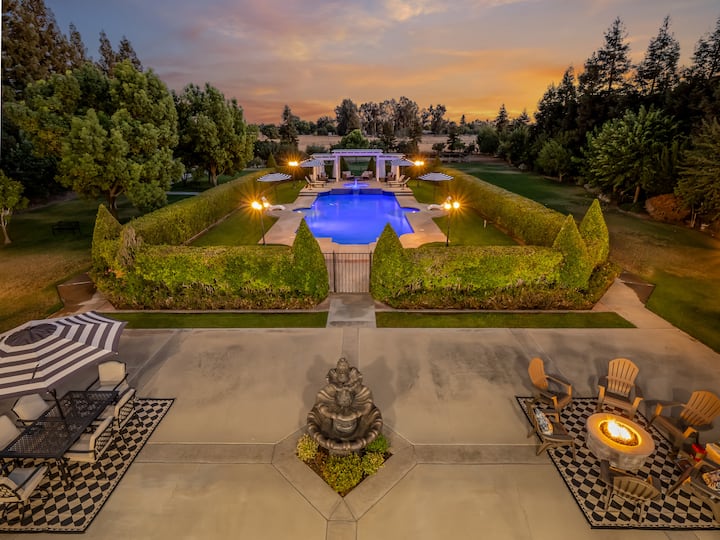 Evergreen- 5br Estate On 2 Acres W/ Pool & Orchard - Clovis, CA