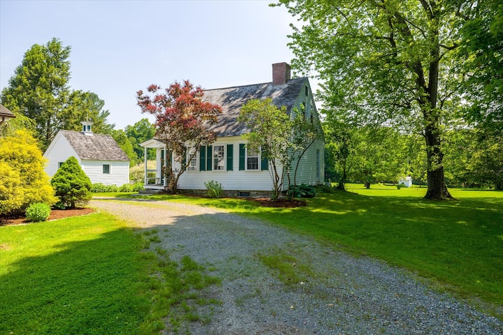 The Cottage At Golden Hill Farm - Mashamoquet Brook State Park, Pomfret Center