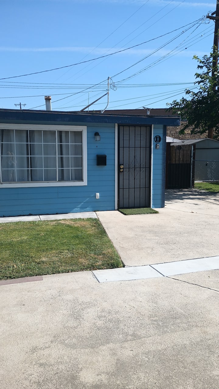 Lazy Bones Resort - 貝克斯菲爾德