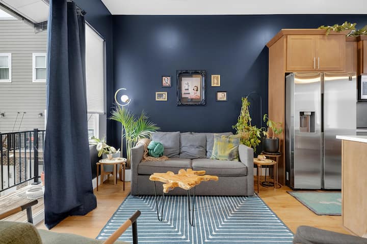 Stylish Unit In Trendy Southside Neighborhood - Chattanooga, TN