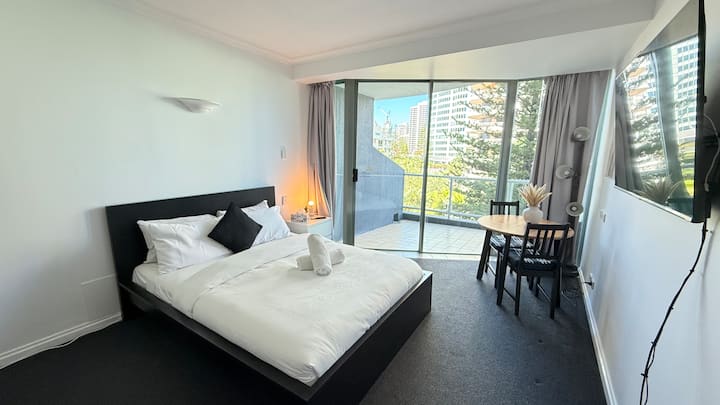 Harmony On Level 2 - Surfers Paradise