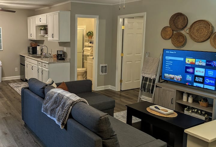 Quiet 1br Retreat: 10 Min Airport, 15 Min Downtown - Columbus, OH