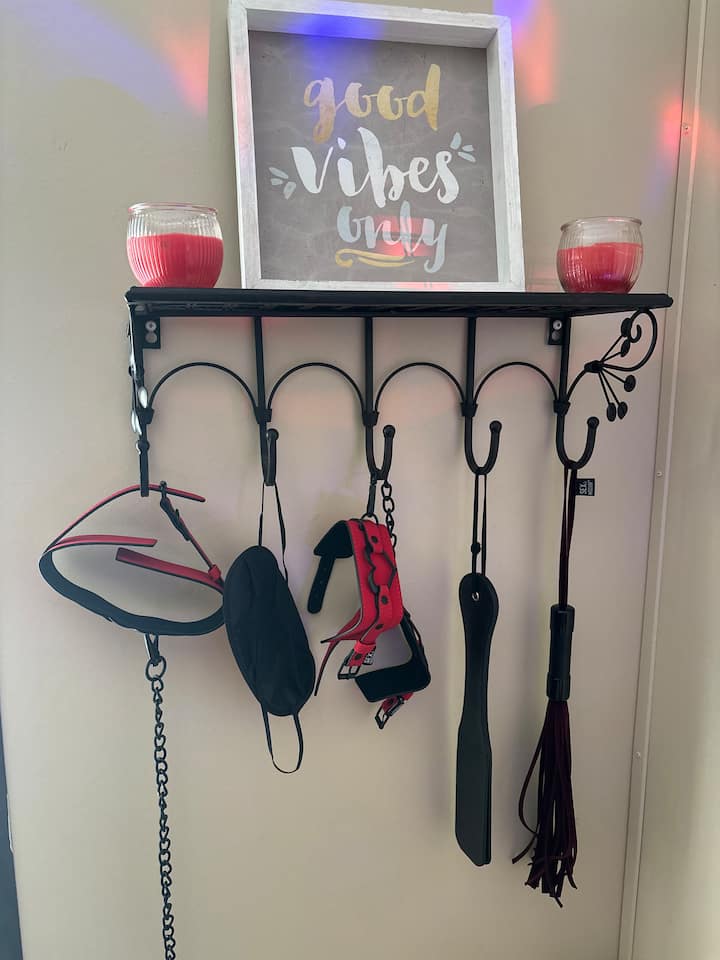 Erotic House - Lincoln, NE