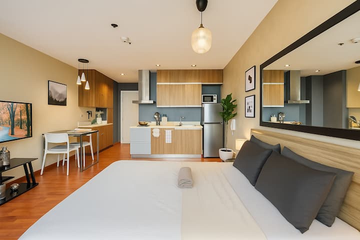 Cozy In The City, Studio On 46th Flr - Manila