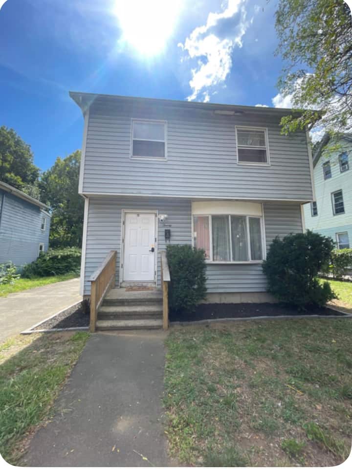 Room By Yale, Hospital & Albertus Magnus (5) - New Haven, CT