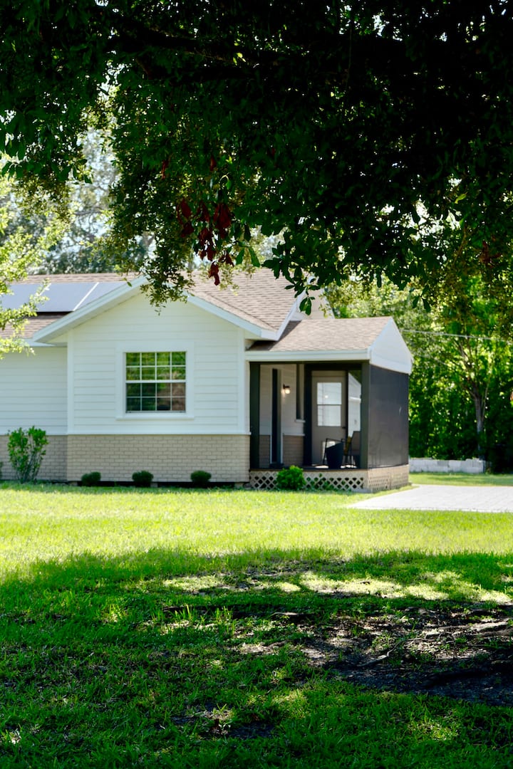 Salos Retreat, Beautiful And Peaceful Stay - St. Cloud, FL