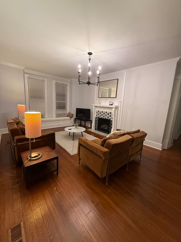 Beautiful Renovated Bungalow Near Everything - Chattanooga