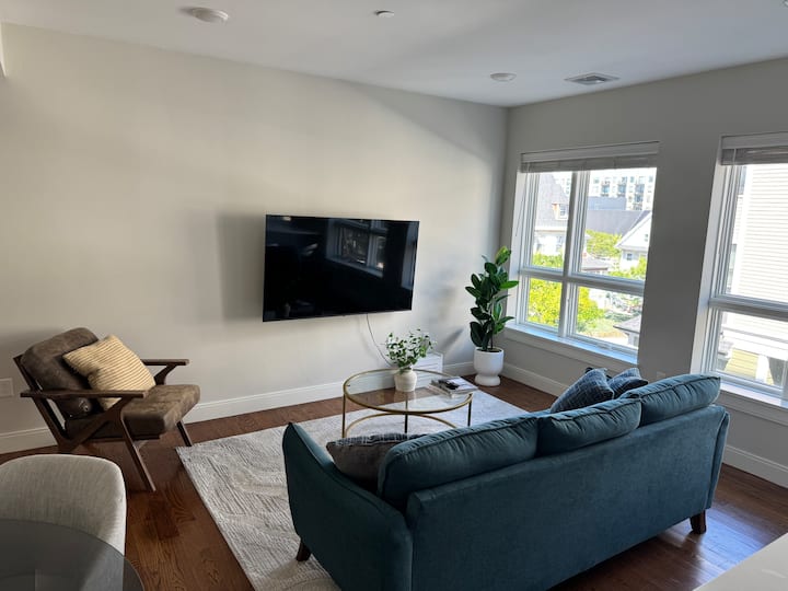 Luxury21.4 - Boston Landing - Allston Yards - 보스턴