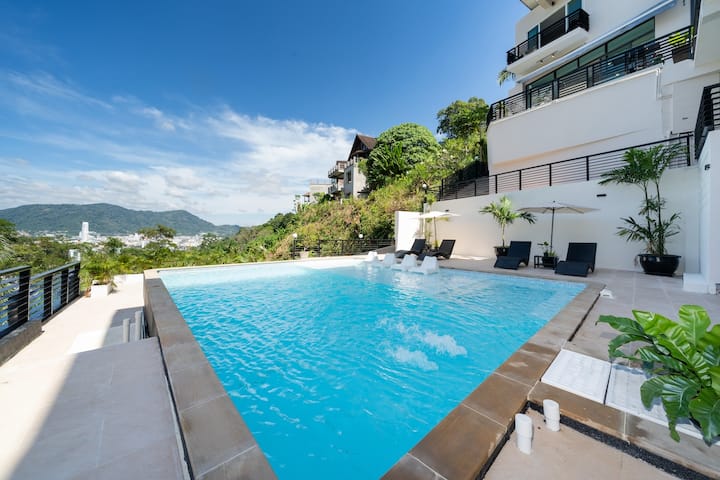 Patong Cliff Villa/ Party +Private +Sleep 26 - Patong