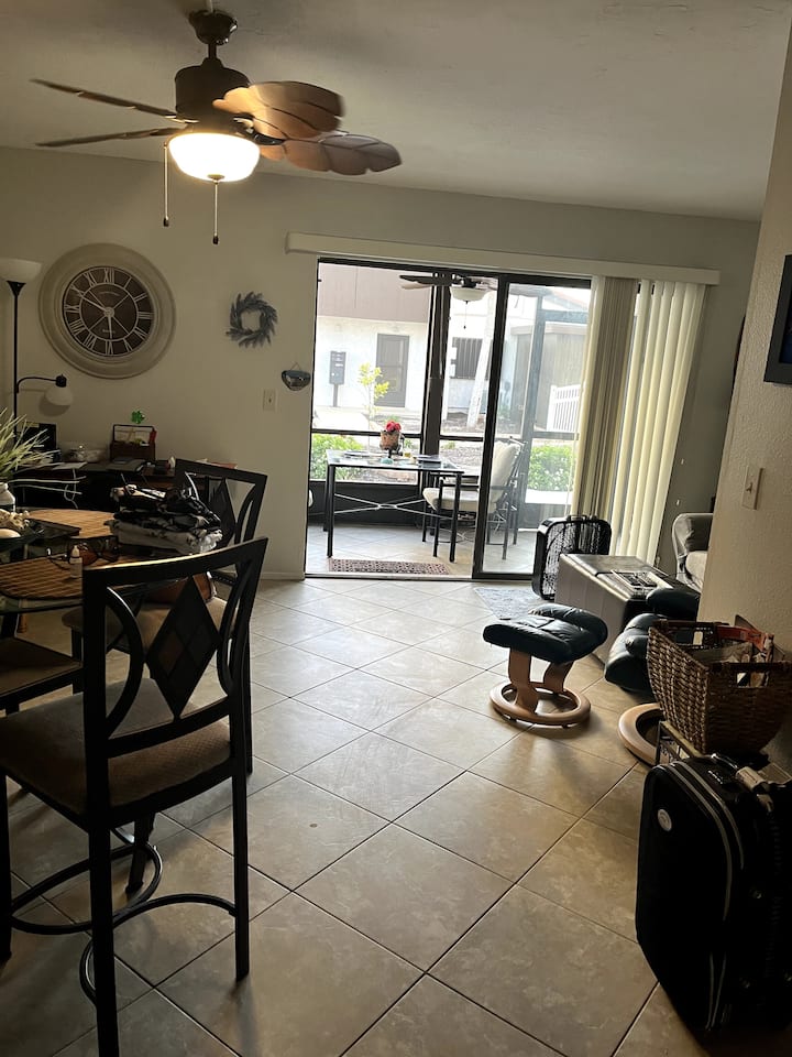 Super Relaxing On The Seista Coastal - Siesta Key, FL