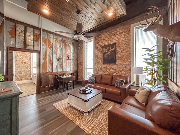 Downtown Apartment On Historic Denton Square - 덴턴