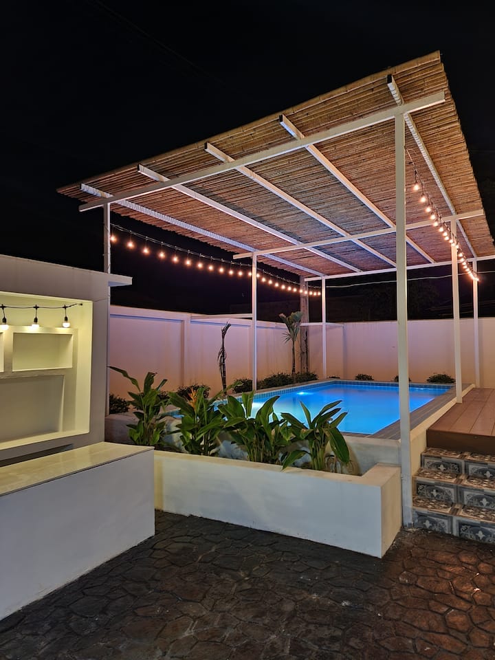 Before Sundown Pool Villa 비포썬셋풀빌라 - Vientiane