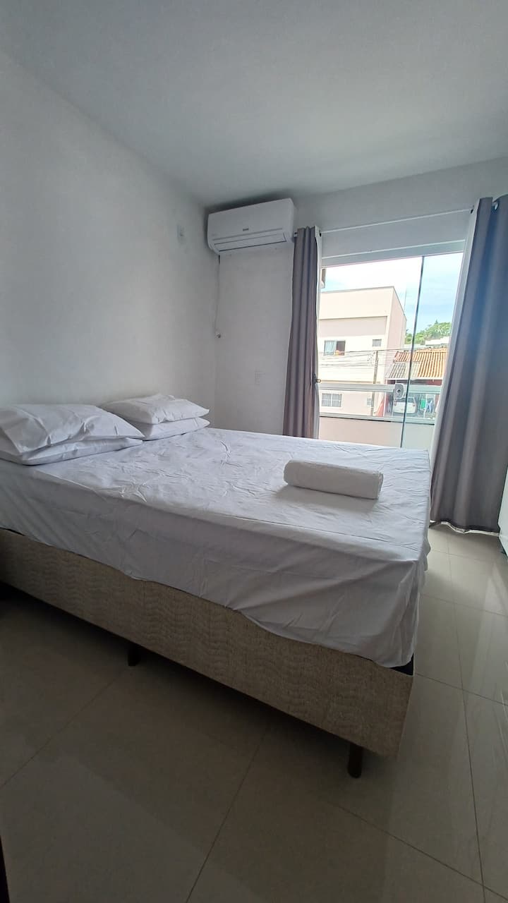 Casa Em óTima Localização Próximo De Praias - Santo Amaro da Imperatriz