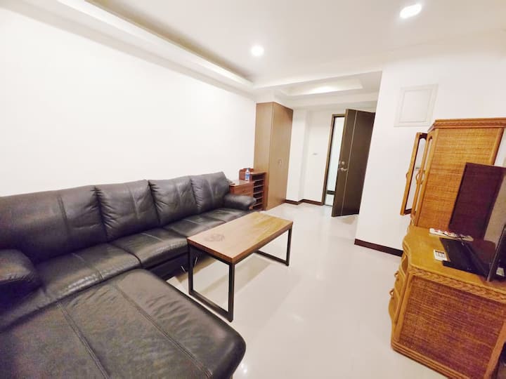 Mrt台北中山捷運站,寧靜優雅樓下有超商美食 餐廳 ,近台北車站 - 蘆洲區