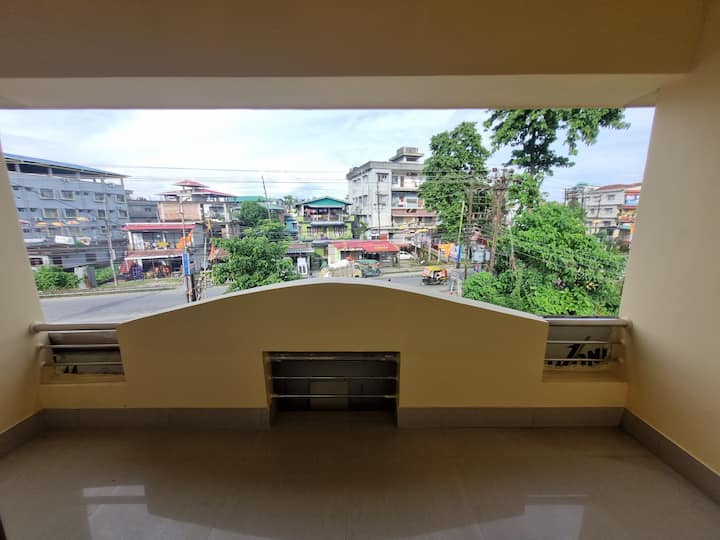 Mountainbreeze|2bhk|1ac|balcony|birding Community - シリグリ