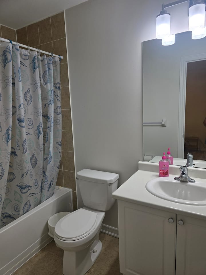5 Bedrooms Entire House At Niagara On The Lake - Niagara-on-the-Lake