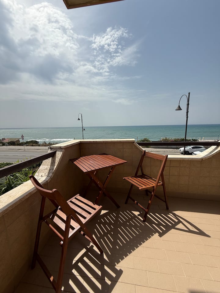 Il Nido Del Falco Apartment Anzio Fronte Spiaggia - Anzio