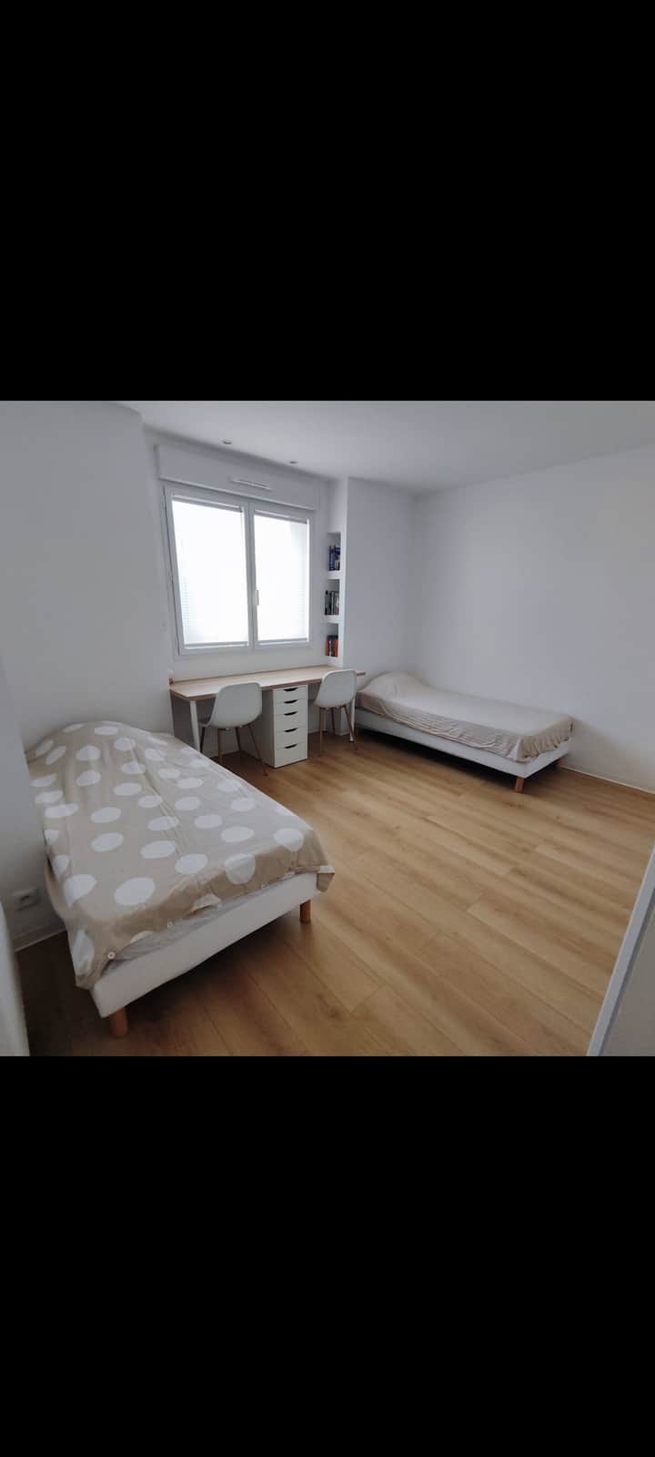 Chambre D'hôte Avec 2 Lits - Villepinte