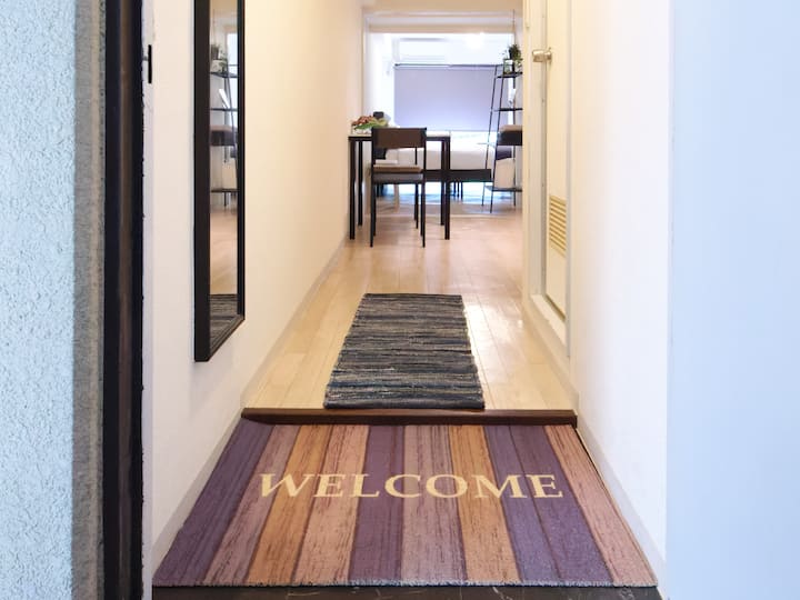 【地下鉄駅から徒歩3分！新大阪エリア！】快適なベッドで落ち着くお部屋・max4名様まで - Itami