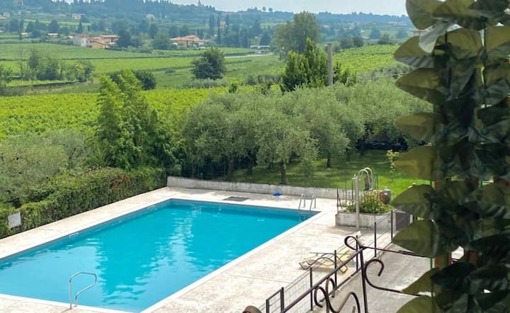 Grazioso Appartamento Completamente Ristrutturato - Bardolino commune, Italy