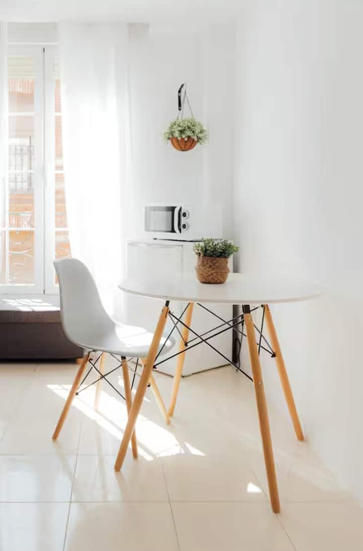 Acojedor Y Comodo Apartamento En Madrid Centro - Madryt