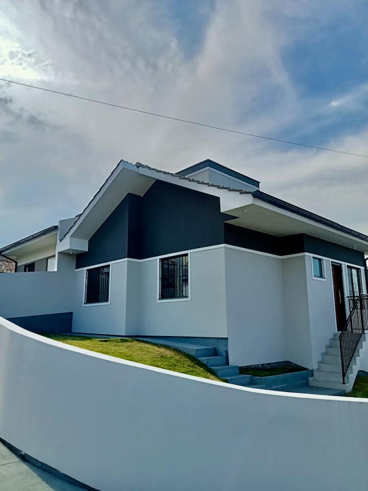 Refugio Tranquilo Con Jardín - Palhoça