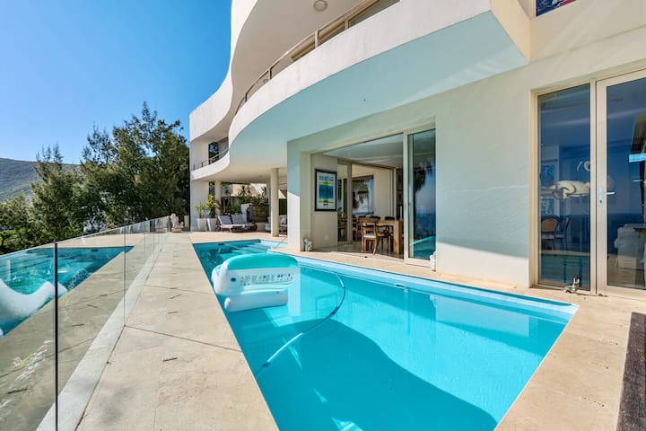 Magnificent Fresnaye Villa * Panoramic Ocean Views - Camps Bay