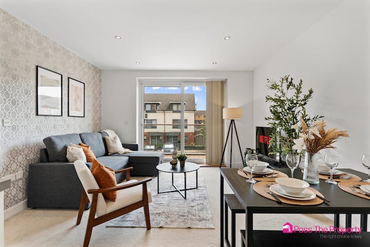 Scandi Abode In Central Reading - Balcony - Reading