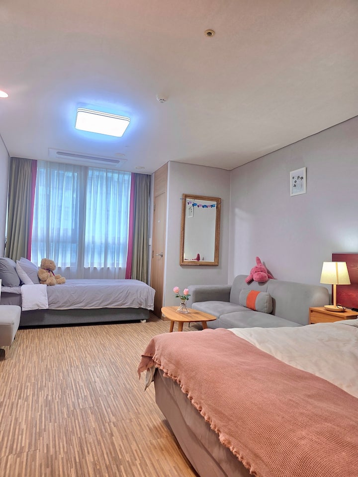 시청역 덕수궁, 서울역Ktx&
남대문시장, 명동 - Seoul