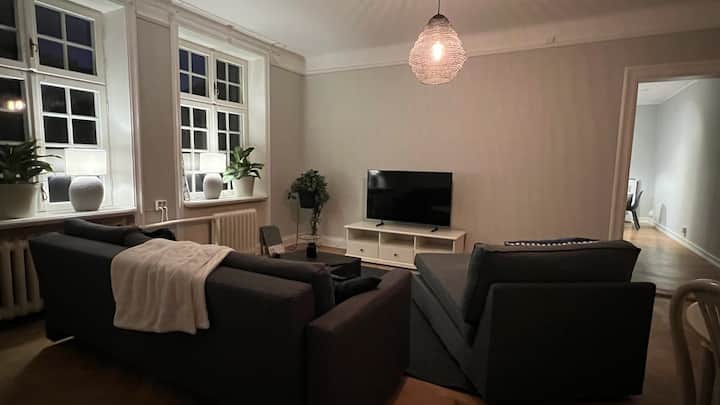 En Vacker Stor Trea I Bäckalyckan, 2 Nya Badrum! - Jönköping