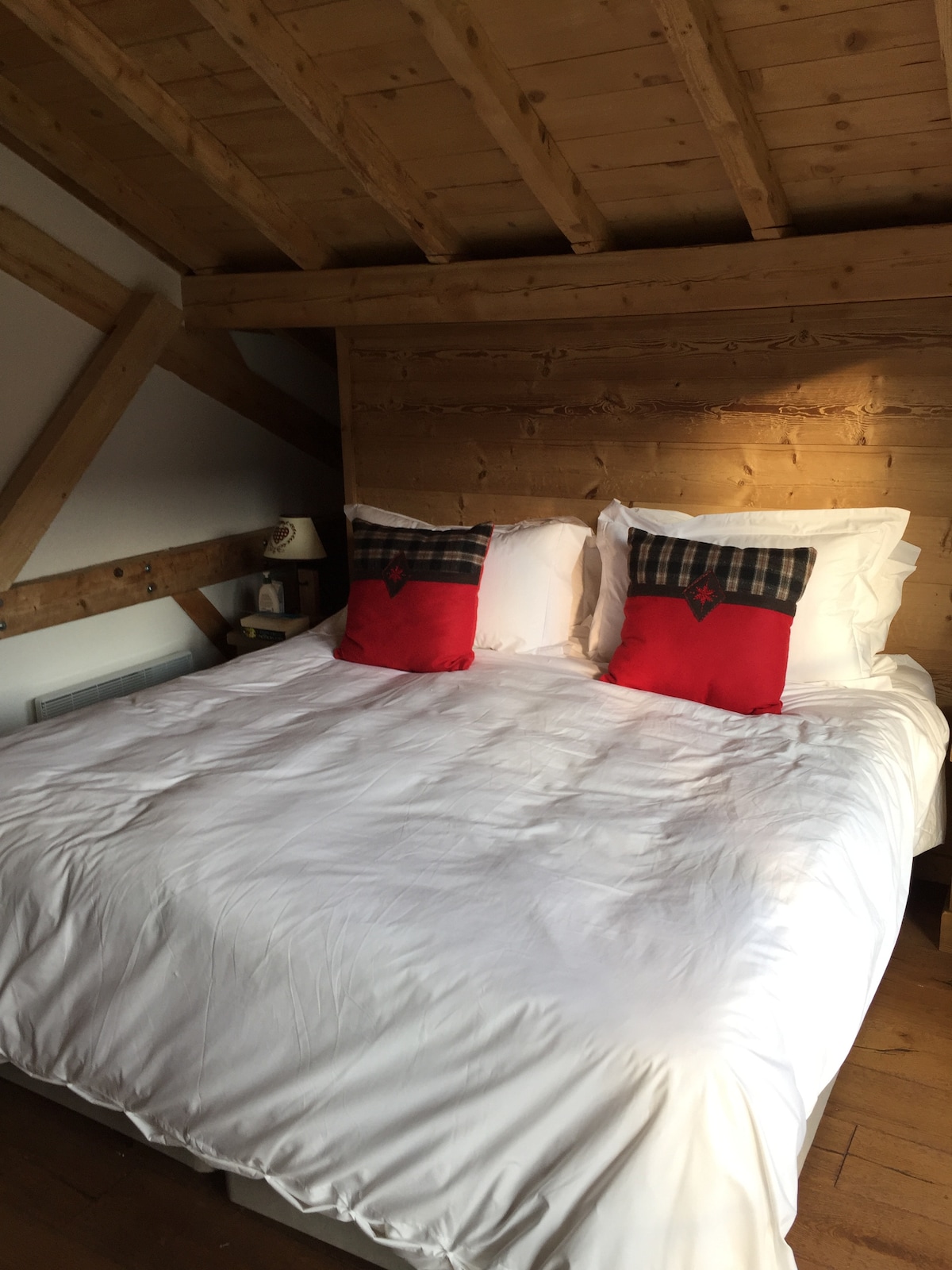 Hermoso chalet, excelente ubicación, impresionantes vistas - Chalets en ...