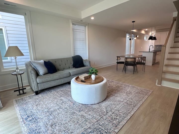 Dwtn Raleigh Luxe|rooftop Living + Private Garage - Raleigh, NC