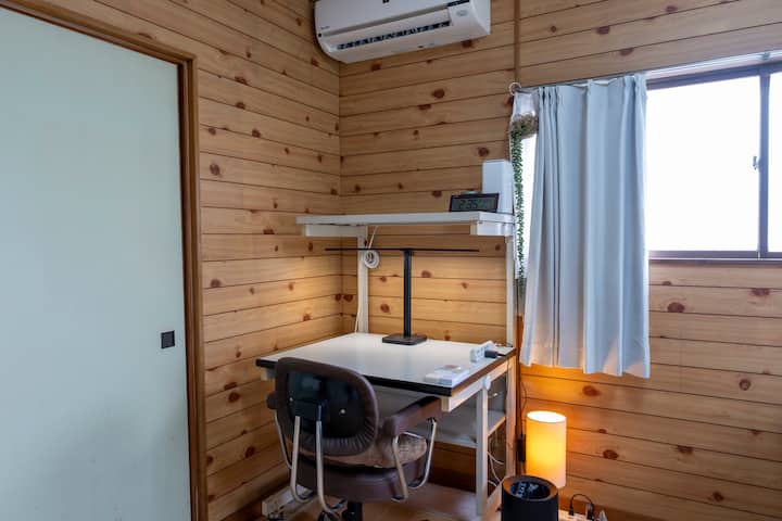 【一棟貸し/平日限定、単身~利用しやすいビジネス向けプラン】Wi-fi・デスク完備!1日1組限定の宿 - あわら市