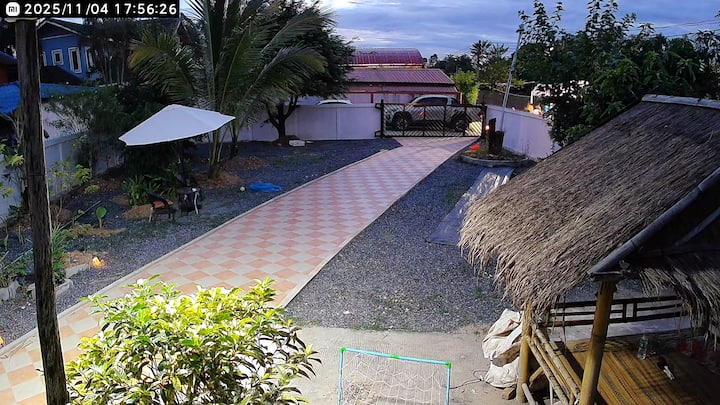 บ้านสวนสุขใจบ้านเลื่อมโฮมสเตย์ - Mueang Udon Thani District