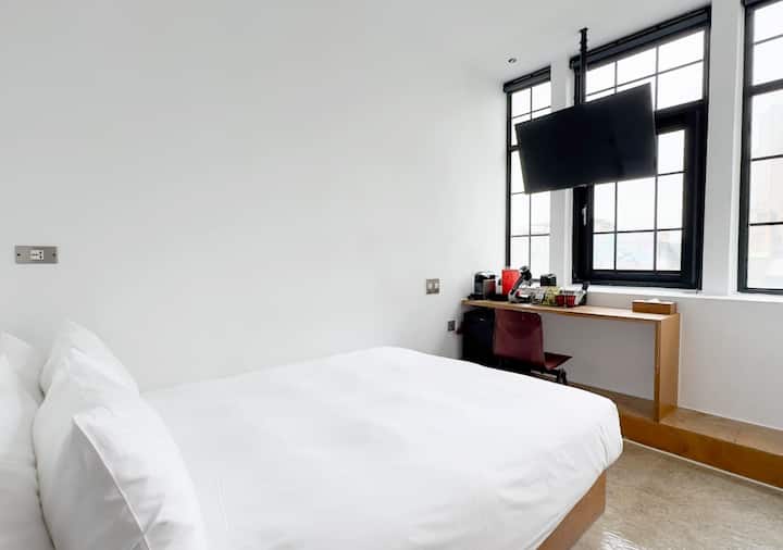 Graffiti Street View Double Room Ximending - 완화 구