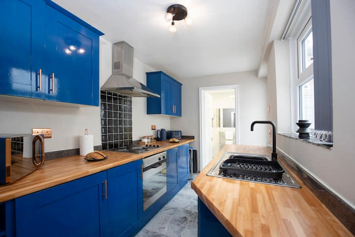The Market Retreat - Saltburn-by-the-Sea